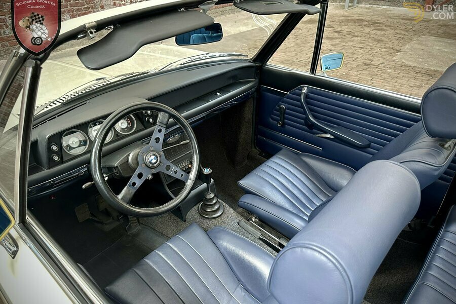 Bmw 2002 Interior