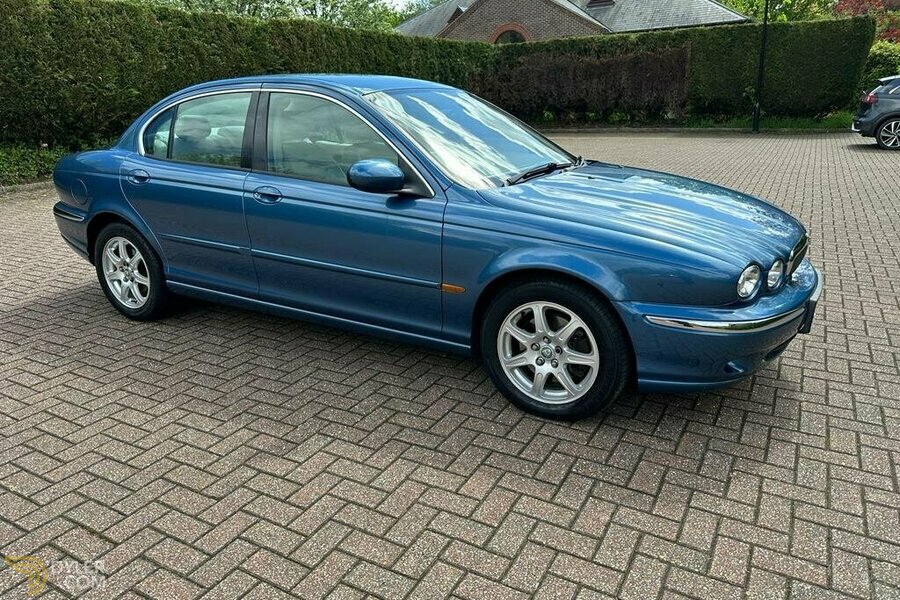 Jaguar Type X Blue