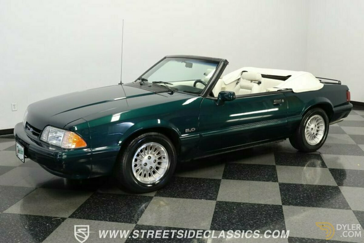1990 Ford Mustang Convertible