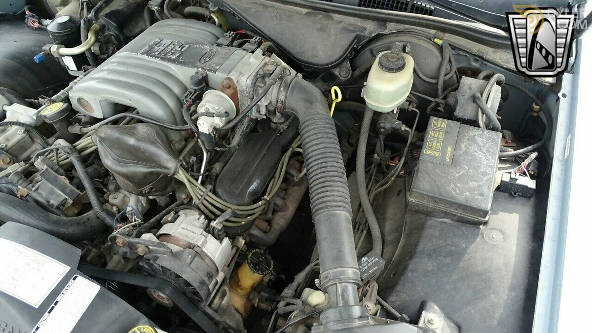 1990 Lincoln Town Car Engine