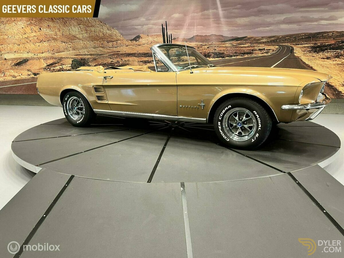 Name Classic Ford Convertible