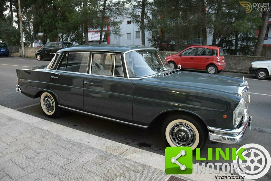 Classic 1960 Mercedes-Benz 220 w 111 For Sale. Price 54 300 EUR - Dyler