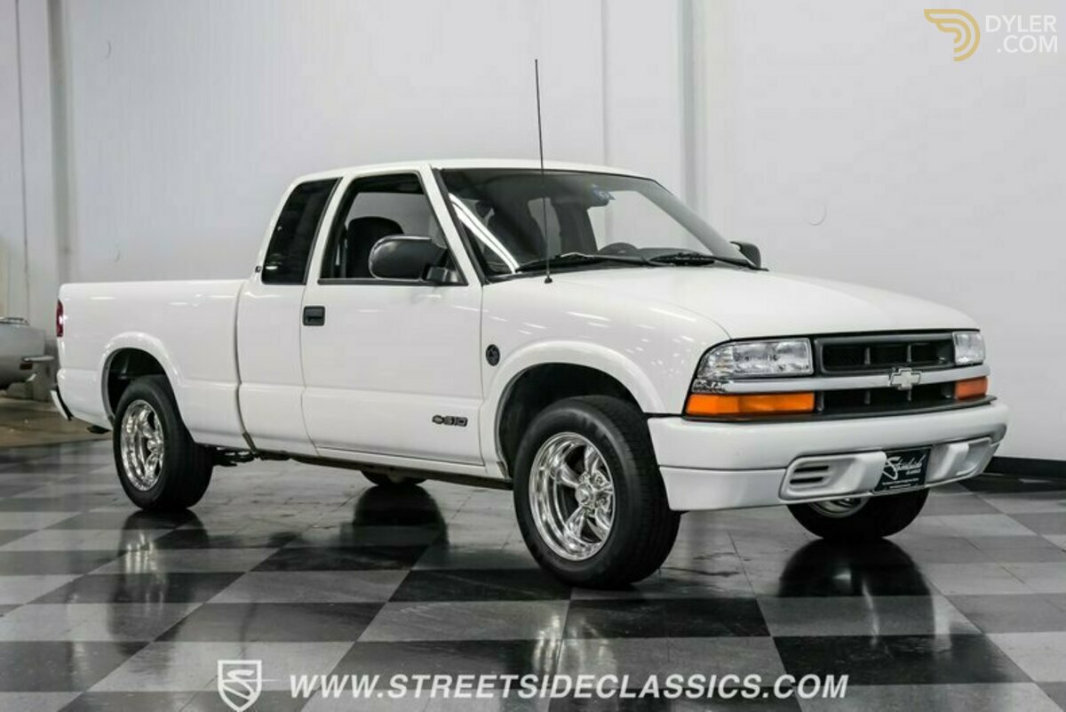 2000 Chevrolet S10 Extended Cab