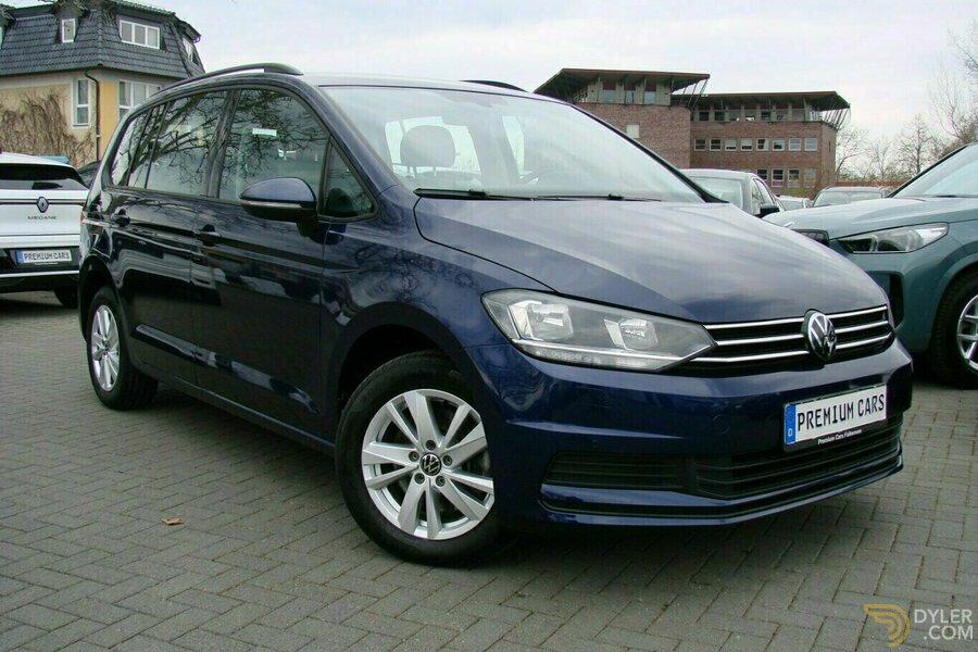 2022 Volkswagen Touran 1.5TSI Comfortline 7-Sitzer ACC Navi PDC For Sale. Price 24 980 EUR - Dyler