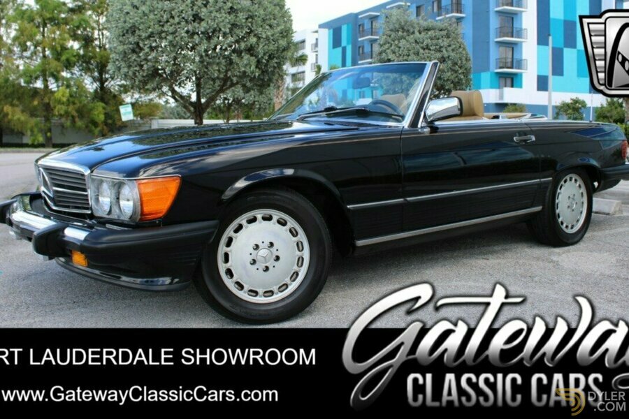 Classic 1986 Mercedes-Benz 560 SL For Sale. Price 28 000 USD - Dyler