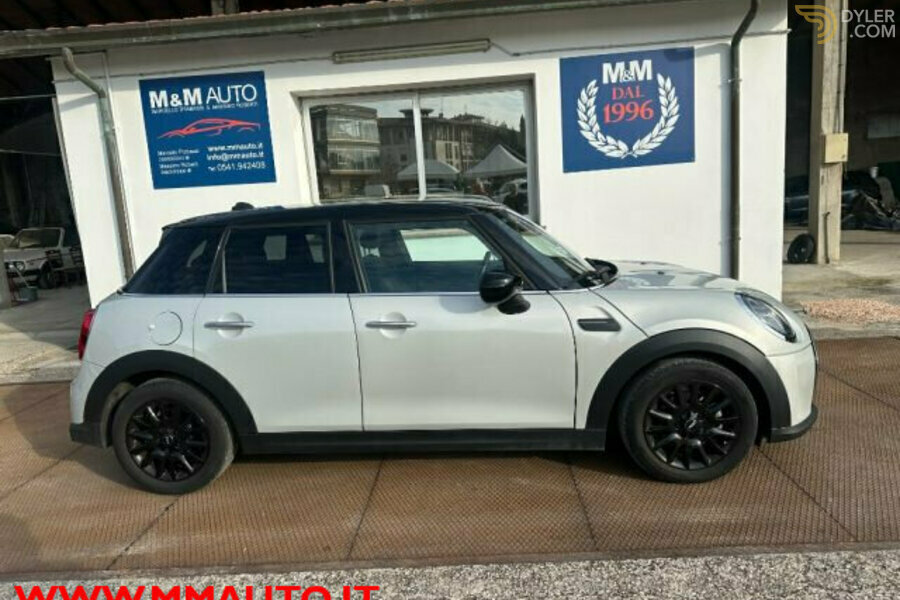 2022 MINI Cooper 1.5 Cooper Business 5 porte!!!!!! For Sale. Price 21 ...