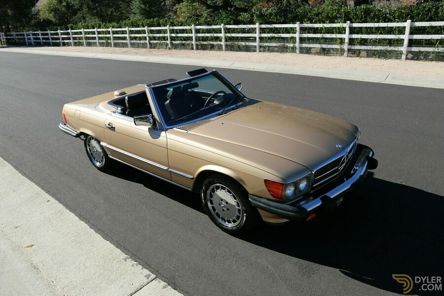 Classic 1986 Mercedes-Benz 560 SL For Sale. Price 26 400 usd - Dyler