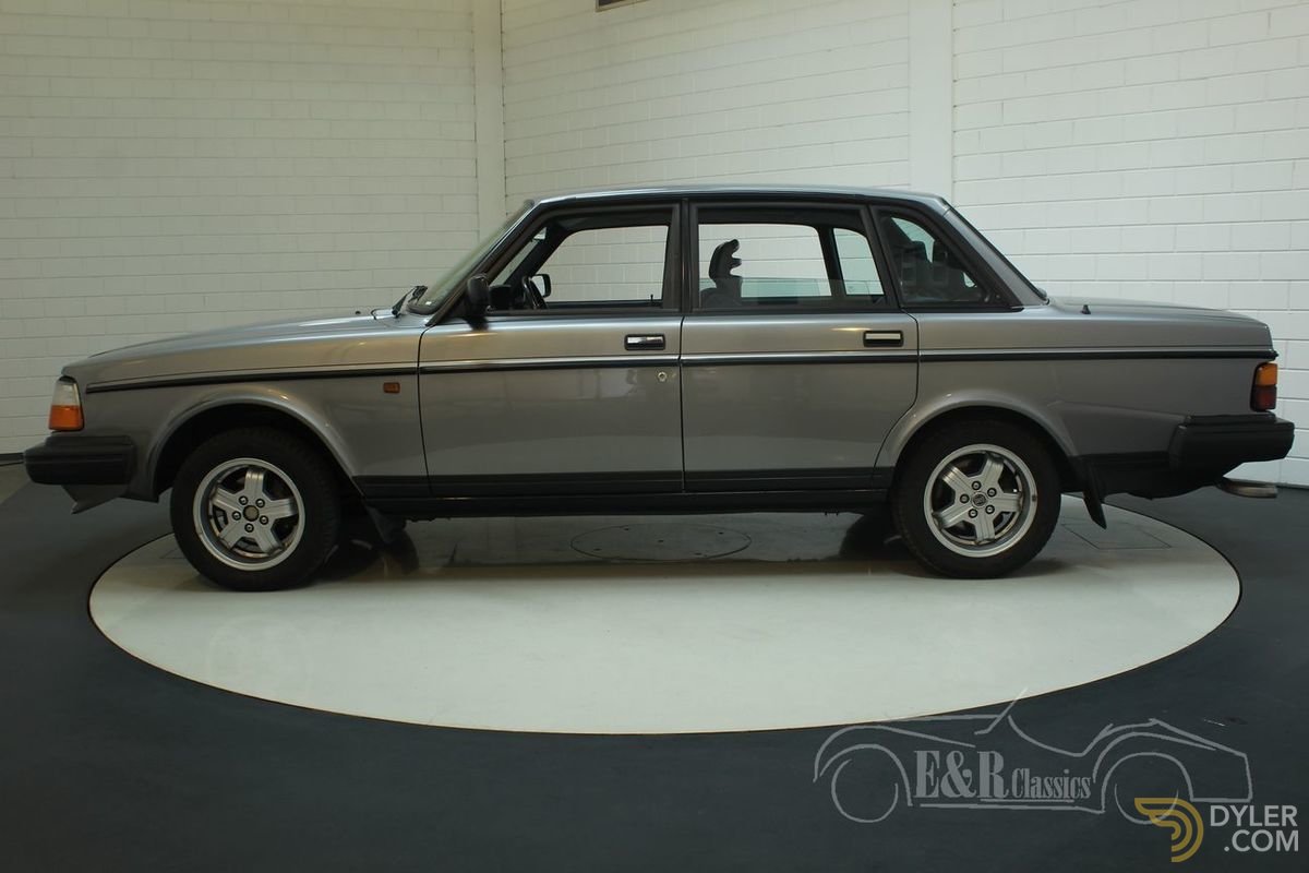 Classic 1991 Volvo 240 GLT Saloon for Sale - Dyler